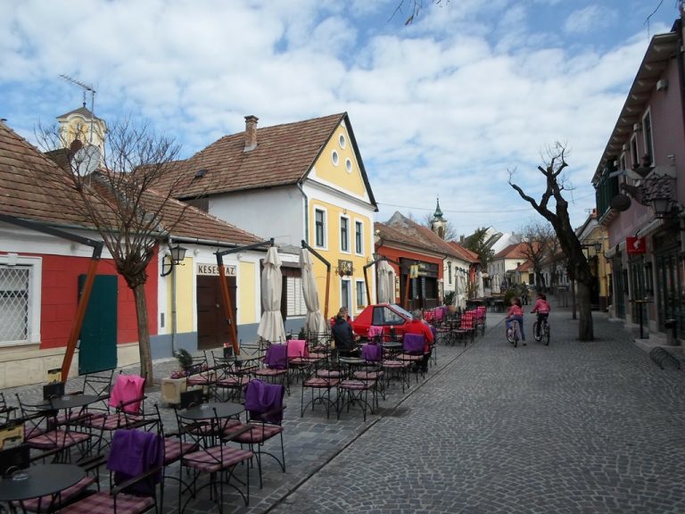 Best Small Towns In Hungary - 10 Places You Should Visit